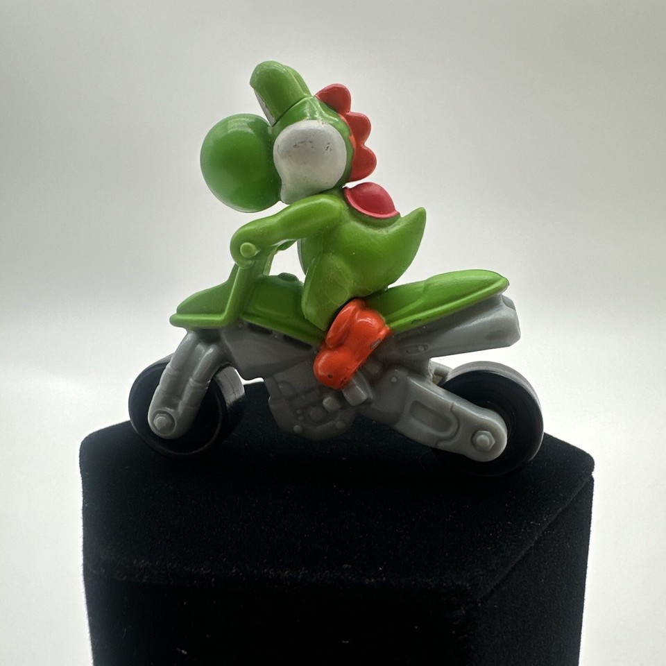 YOSHI Motorcycle Nintendo MARIO KART 2014 Mcdonalds Happy Meal Toy..109 ...