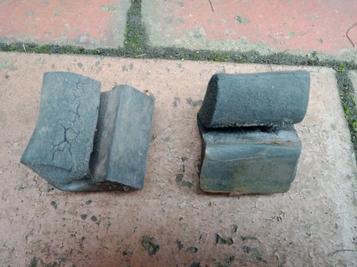 Holden hQ guards rubber spacer pieces top corner old | eBay