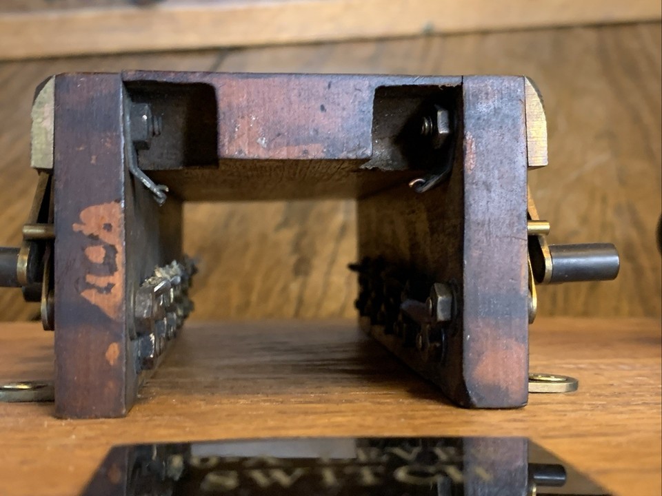 MWestern Electric 10-A Lever And Peg Type Switch Box Display | eBay