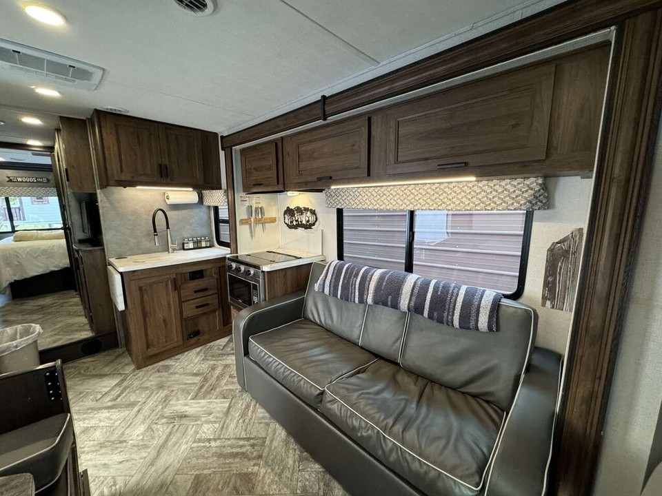 2022 Forest River Forester 3251DS LE 32ft Class C Slps 10 51,740Mi ...