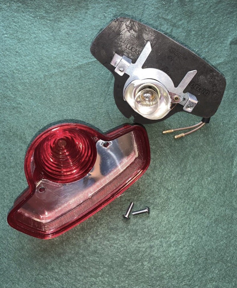 Triumph BSA Norton L679 Tail Rear Lamp Light Assembly NEW T100 T120 TR6 ...