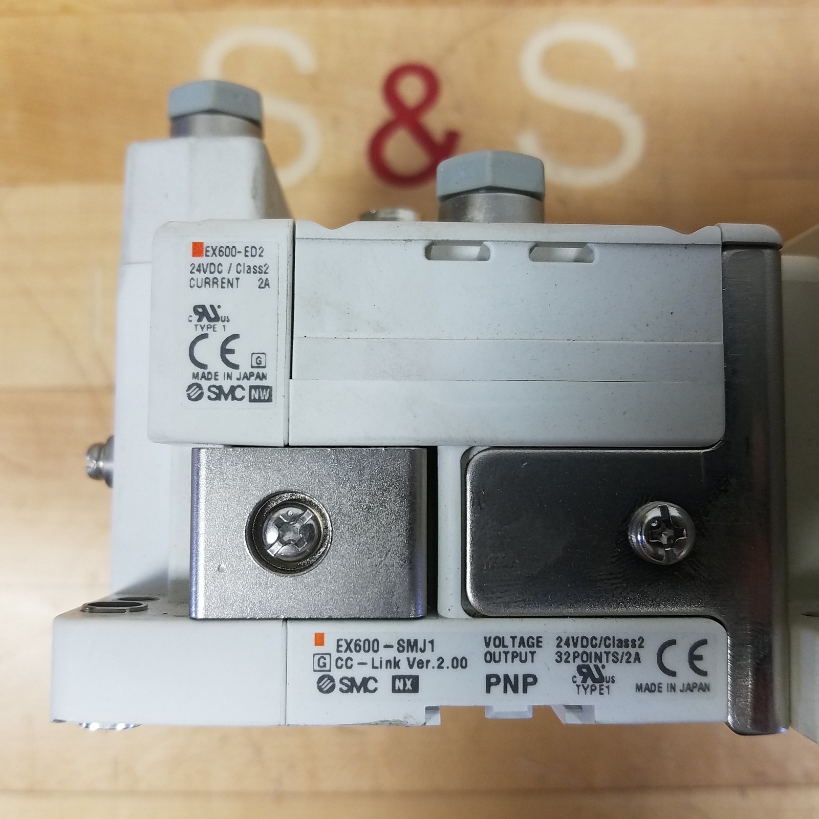 SMC 8 Port 5 Valve Assembly EX600-ED2, EX600-SMJ1, SV3100-5FU, SV3300 ...