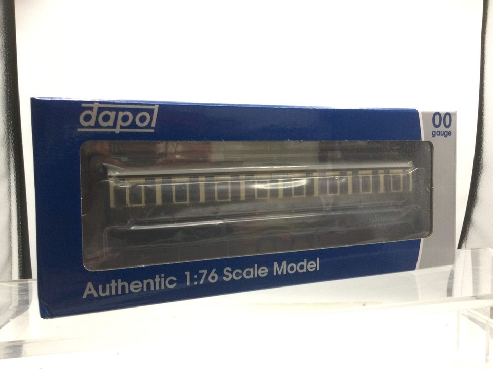 Dapol 4P-020-311 OO Gauge GWR Toplight M/L GWR Shirtbtn All 3rd Coach ...