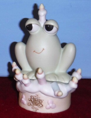 Happy FROG Sitting On Birthday Cake Precious Moments B-0110 HOPPY ...