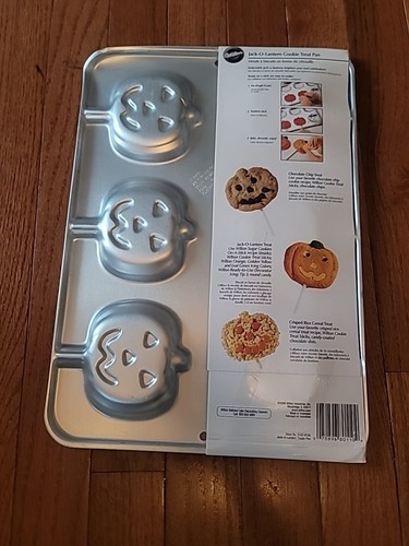 NEW 2006 WILTON Jack O’ Lantern Pumpkin Cookie Cereal Treat Cake Pop ...