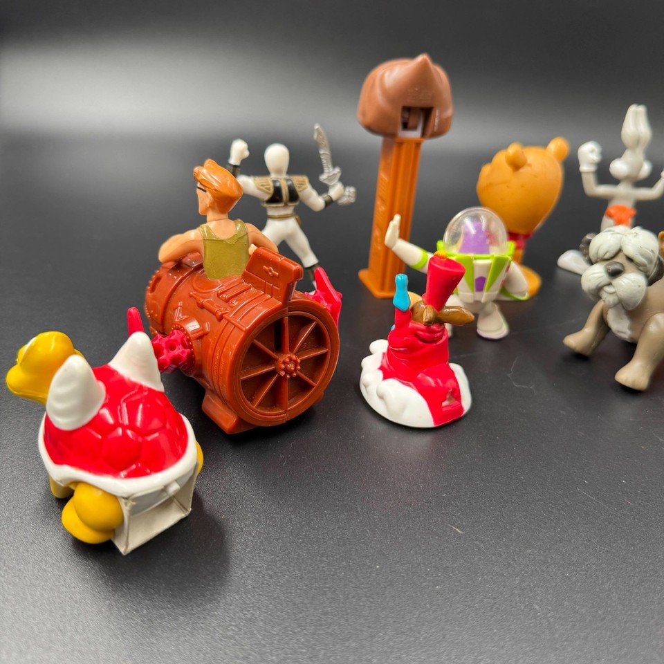 Vintage Collectible Cartoon Figurines Bundle of 16 Disney Looney Tunes ...