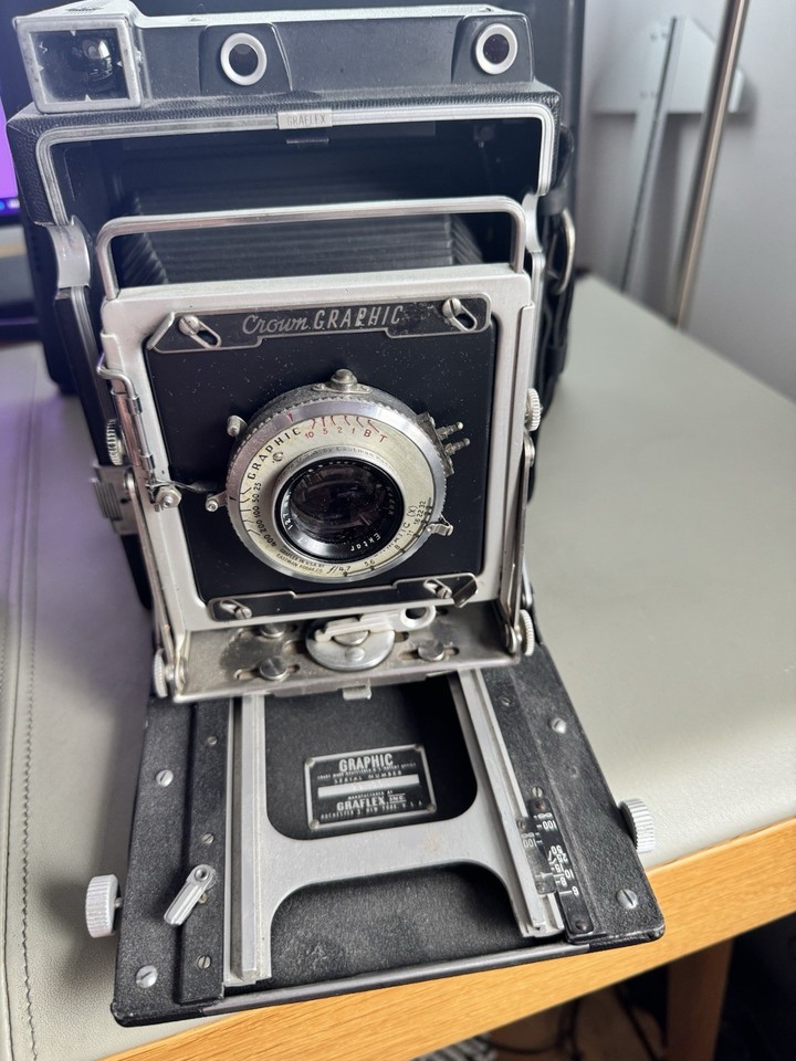 Graflex Crown Graphic 4x5-inch sheet film Camera & 127mm Ektar Lens ...