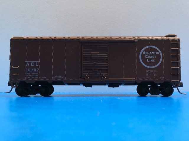 HO Scale "Atlantic Coast Line” ACL 20707 Forty Foot Freight Train ...