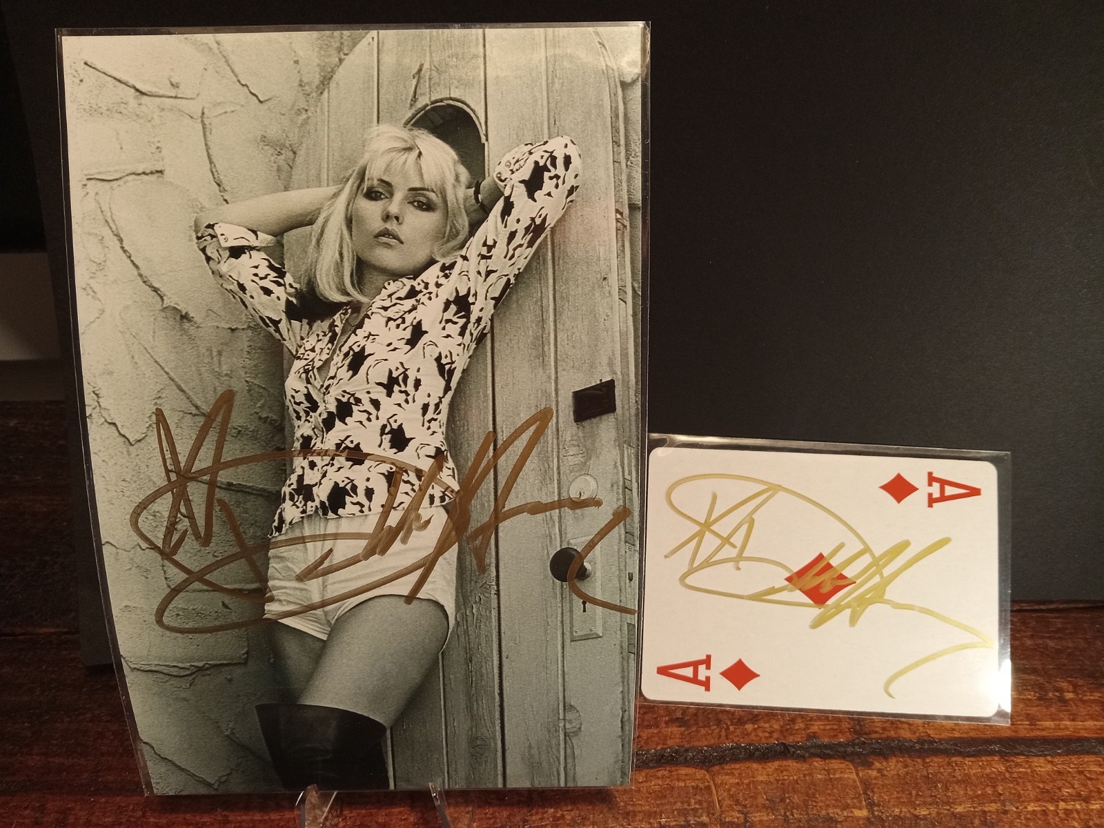 DEBBIE HARRY SIGNED CARD SLEEVES READ BELOW FAMOUS SINGER -BLONDI- | eBay