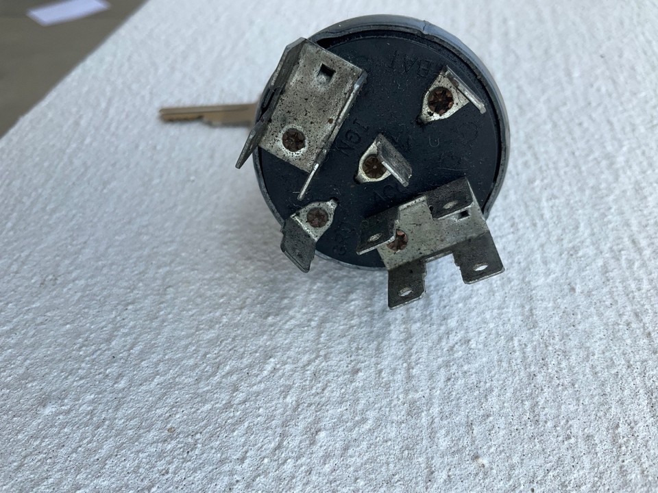 Pollak U.S.A. 192-3 International Ignition Switch set Keys 1967 1300B ...