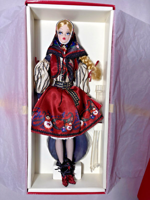 Mattel T7672 Mila Silkstone Barbie Doll Gold Label Only 5800 Worldwide ...