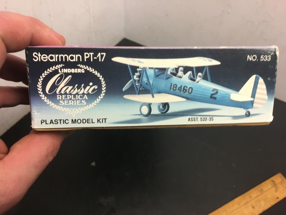 Vintage LINDBERG STEARMAN PT-17 Bi Plane aviation 1/48 Scale Model Kit ...