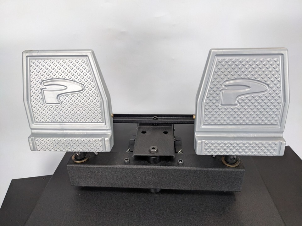 Precision Flight Controls Cirrus ll PCATD Console Simulator w/ Avionics ...