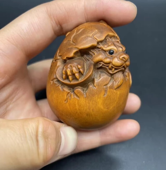 Vintage Japanese Netsuke Old Boxwood Carved Eggshell Pixiu Statue ...