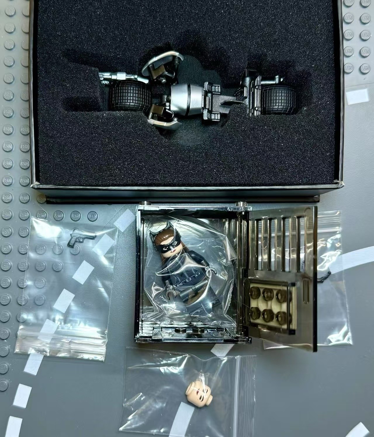 Abnormal Custom Minifigure Catwoman (including all supplementary ...