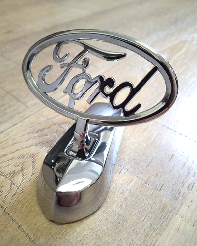 Universal Chrome Bonnet Ornament – Classic Car Style Mascot – Fits US ...