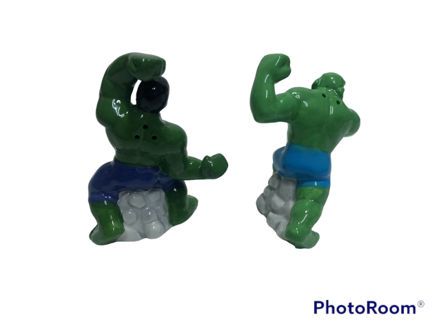 New Marvel Comics Hulk vs Abomination Salt and Pepper Collectible ...