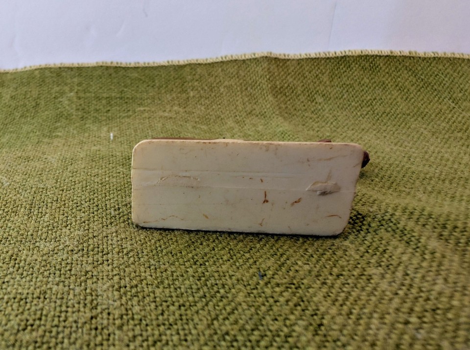 Roberts Dairy Farms Golden Guernsey Plastic Cow Fig 2⅛"Long, 1 ½" Tall ...