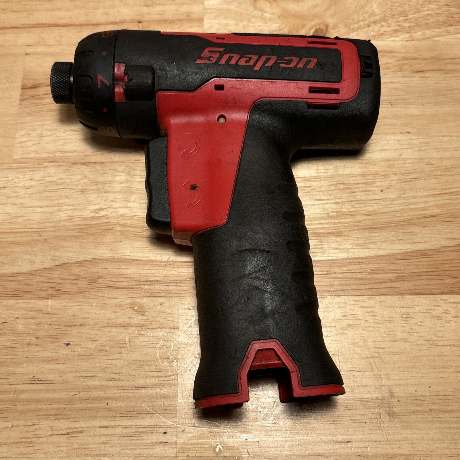 Snap-on CTS761A Cordless Screwdriver With 2 Batteries and Charger for ...