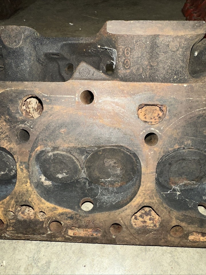 Chevy 3782461 Head 302 327 350 Camel Hump SBC Head 462 small block 1.94 ...