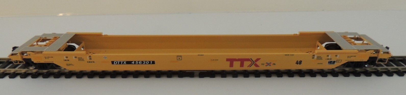 BRAND NEW ATLAS HO SCALE TTX "NEXT LOAD ANY ROAD" 48' WELL CAR | eBay