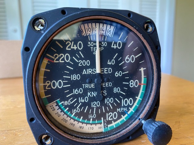 Piper PA-34 United Instruments Airspeed Indicator 0-250mph SA-46-1RB ...