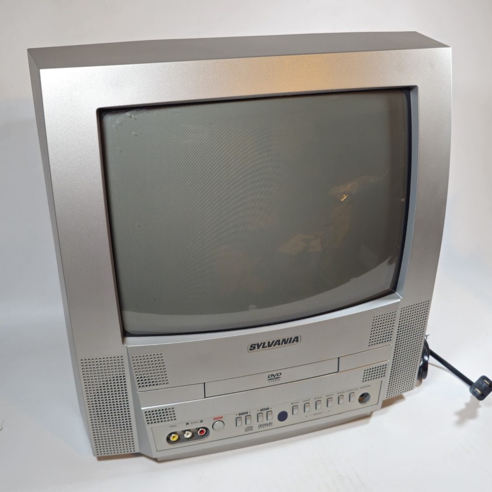 Vintage 2005 13" Sylvania CRT Gaming Kitchen TV DVD Combo 6513DF (Open ...