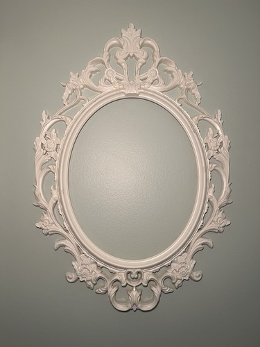 IKEA UNG DRILL Large 33” Ivory White Ornate Victorian Style Oval ...