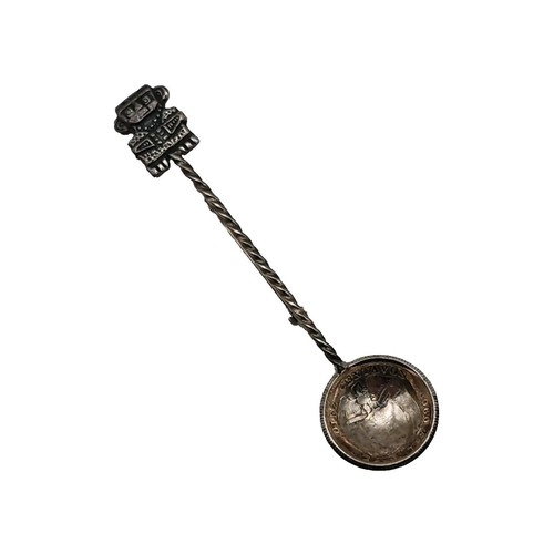 Vintage Guatemalan Diez Centavos G. 2500 Ley 0900 Salt Spoon Brooch ...