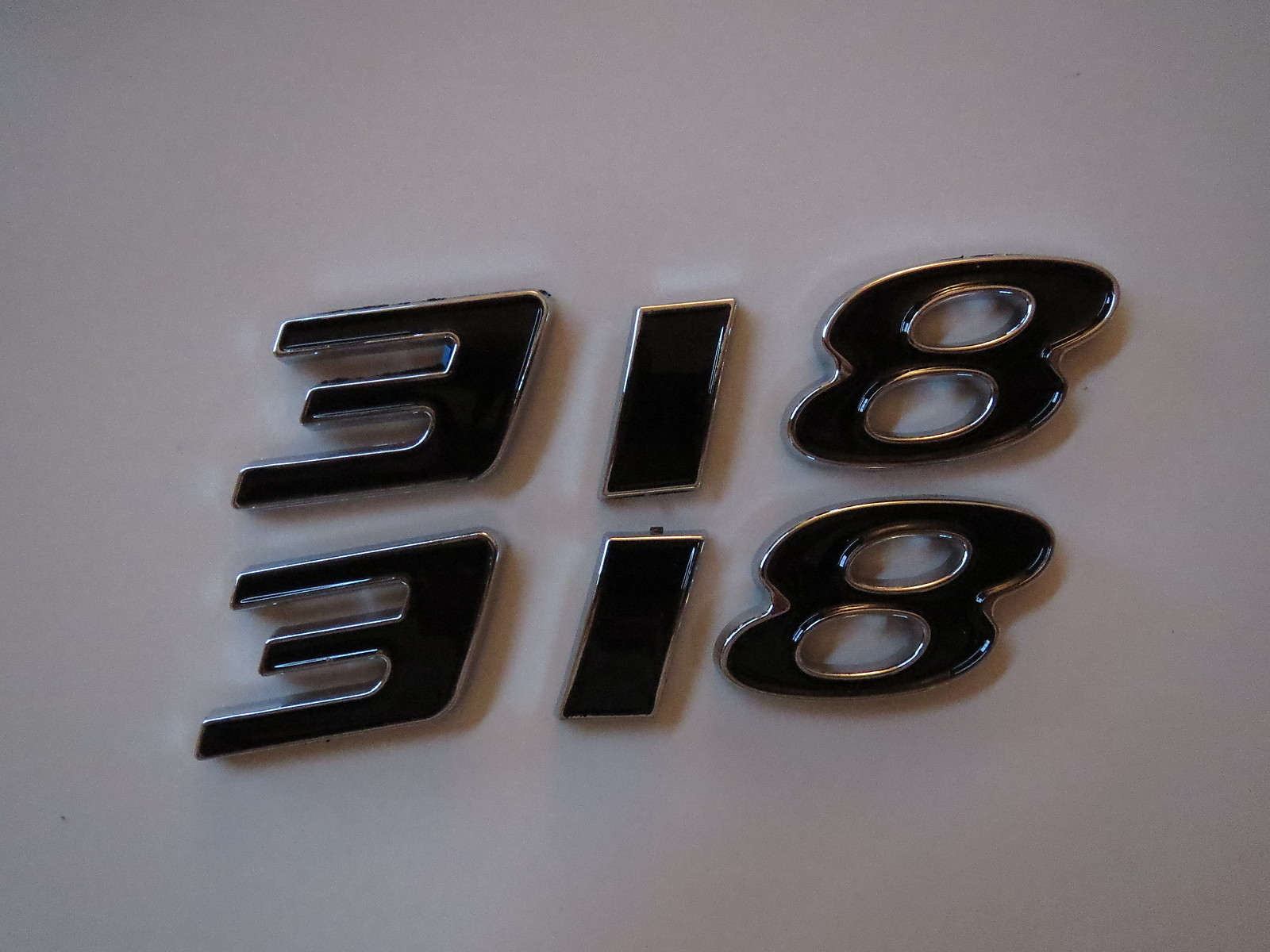 318 ENGINE ID FENDER HOOD SCOOP QUARTER TRUNK EMBLEMS BLACK FITS DODGE ...