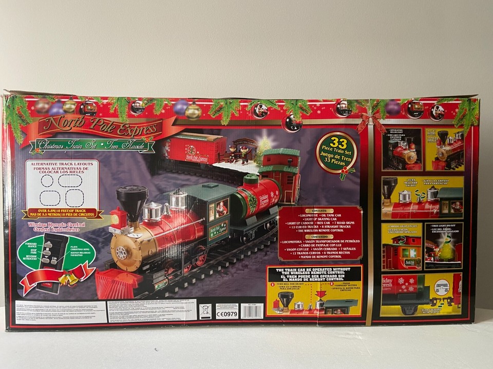 Eztec North Pole Express Train Set Christmas Wireless Remote Musical 33 ...