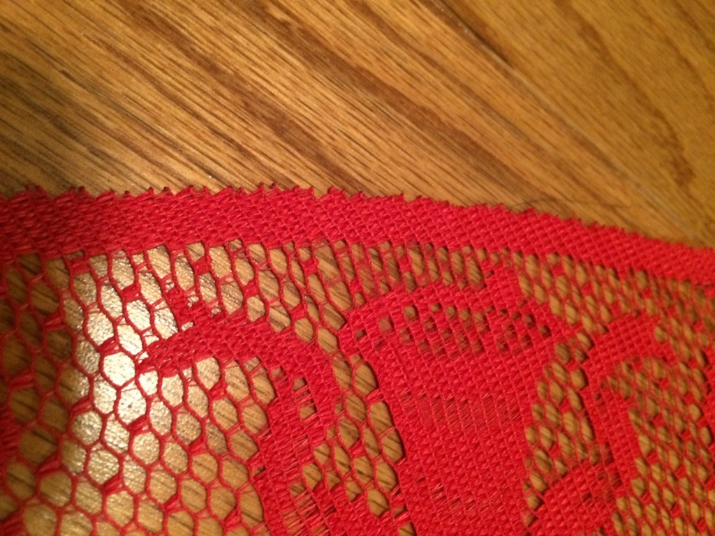 Heritage Lace 45” Round Red Christmas Table topper/ Runner (150) | eBay