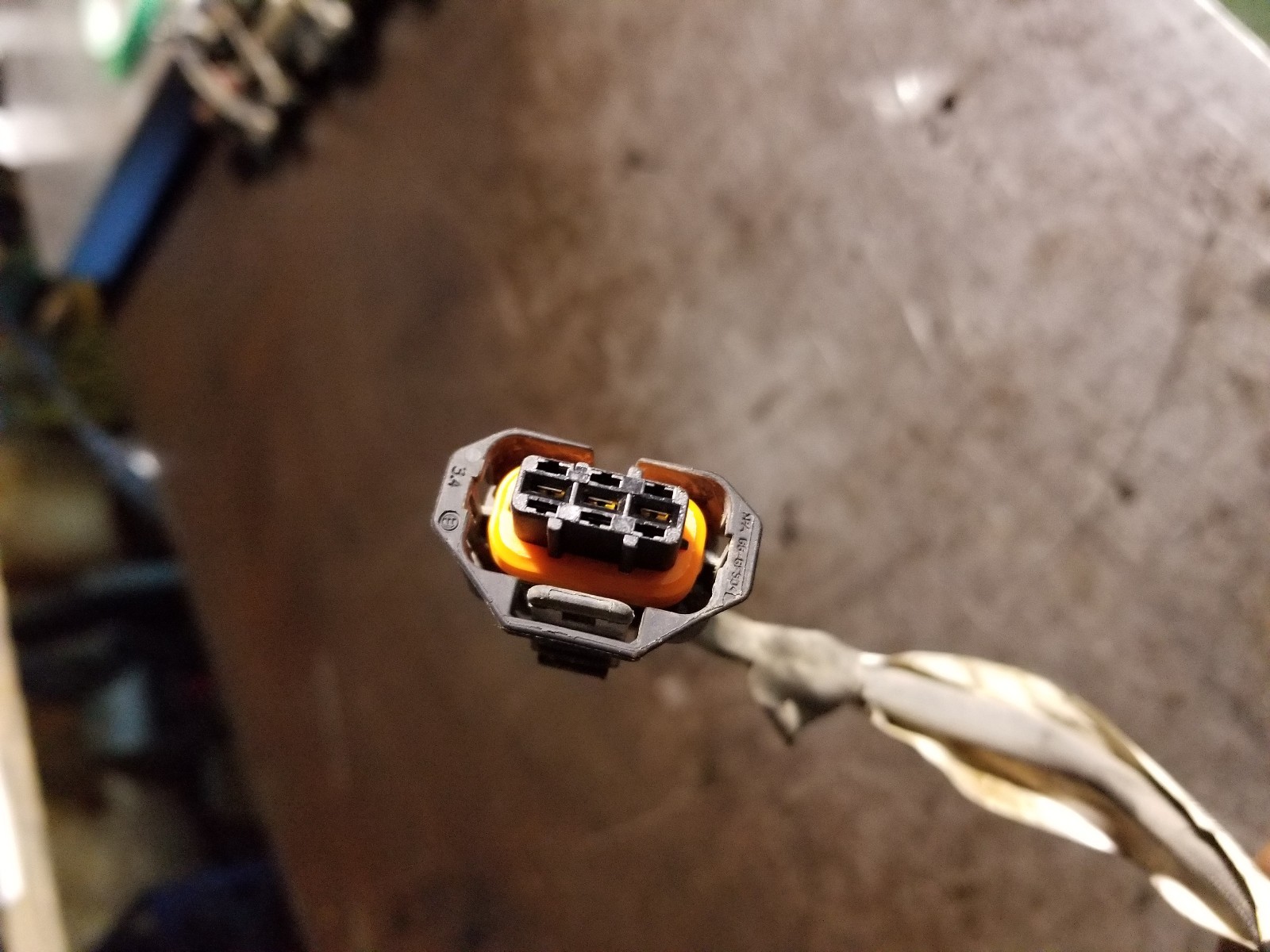 12647115 11-15 LML Duramax FUEL RAIL TO MAIN HARNESS PIGTAIL | eBay