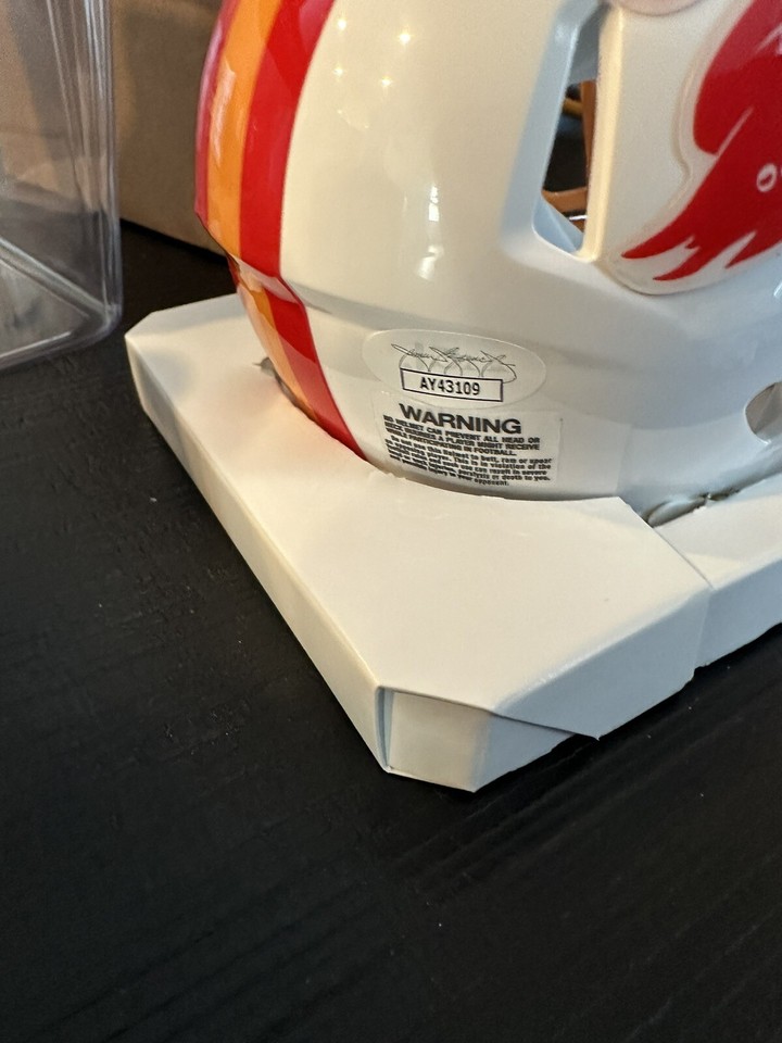 TAMPA BAY BUCCANEERS LAVONTE DAVID SIGNED MINI THROWBACK HELMET W/ JSA ...