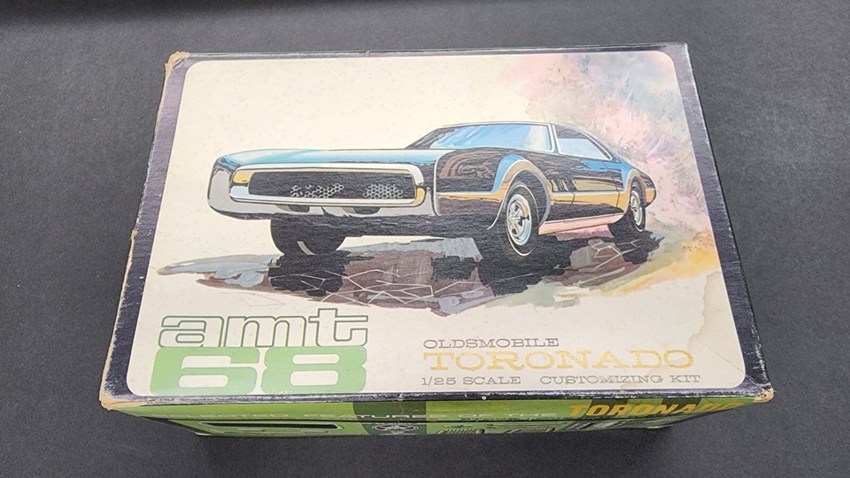 ORIGINAL AMT 1968 OLDSMOBILE TORONADO 1/25 RK1 | eBay