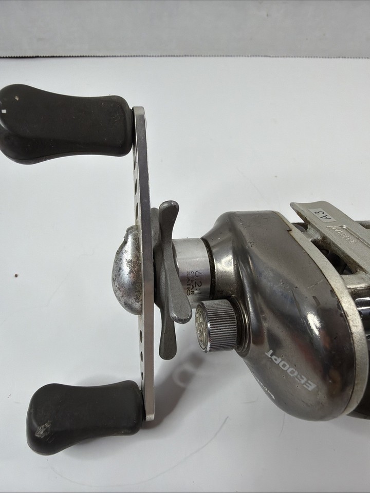 Quantum Energy PT E600PT Baitcasting Reel – Right Hand – Used Fair | eBay