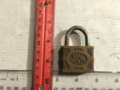 Locks & Keys - Ward Padlock