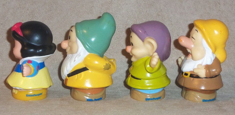 Fisher Price Little People Disney Princess Snow White Dwarf Cottage ...
