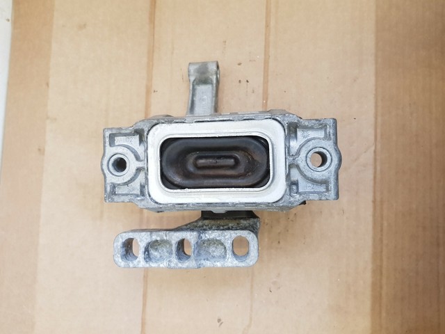 VW Tiguan 5n Audi Q3 8u 2.0 TSI Right Driver Side Top Engine Mount ...