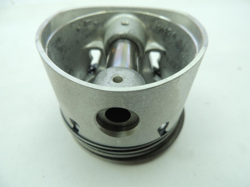 19145 NOS R/H Hepolite Piston With Circlips Rings .040 Norton W6102 | eBay