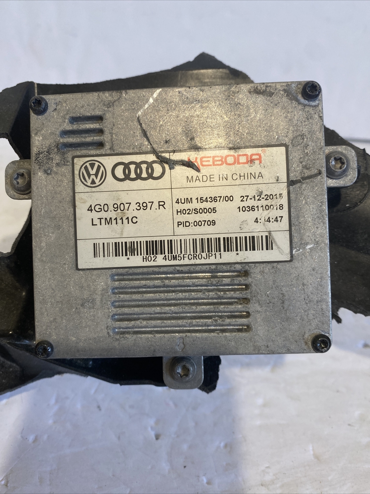 Volkswagen Touareg Power Regulator LED Module Control OEM Part ...