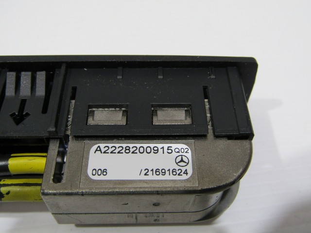 MERCEDES BENZ W222 S Class USB Socket A2228200915 for sale online | eBay