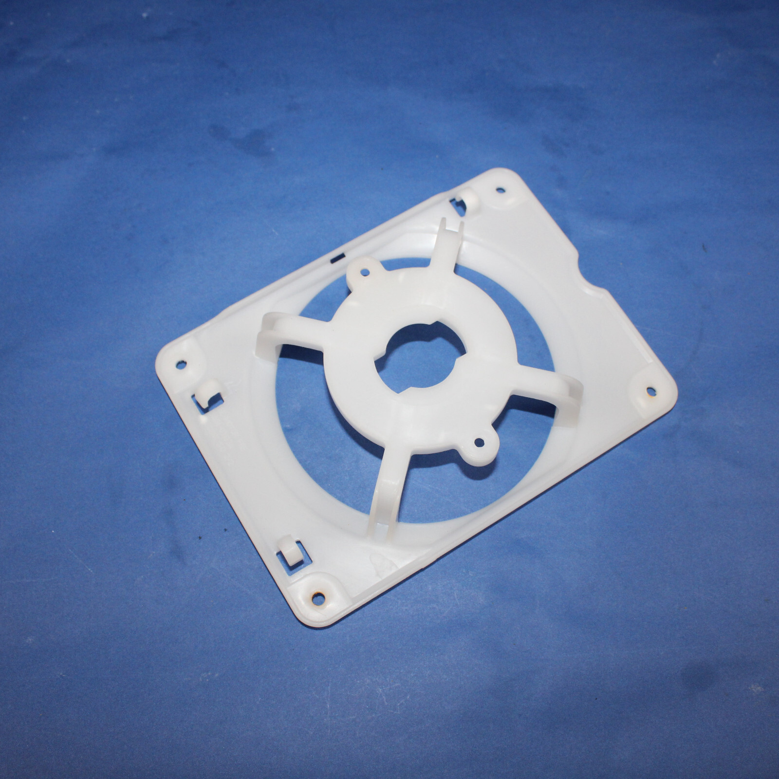 Samsung Refrigerator : Freezer Evaporator Fan Shroud (DA61-03183A ...