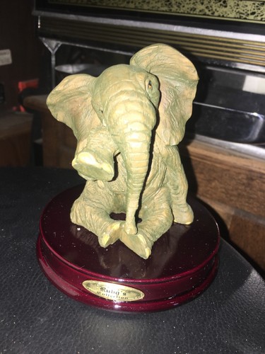 RUBY'S COLLECTION CRYING BABY ELEPHANT WITH TEARDROP STATUE FIGURINE | eBay