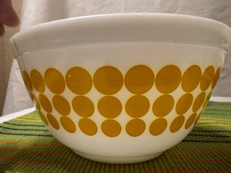 Vintage Pyrex Polka Dot Mixing Bowl Complete Set of 4 - 401-404 (C) | eBay