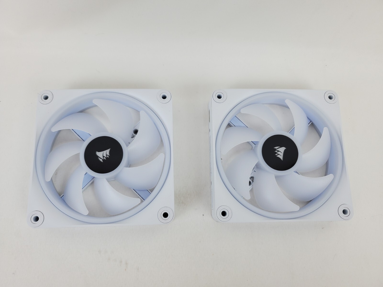 Corsair iCUE QL120 RGB 120mm Fans ( 2 Pack ) - White | eBay