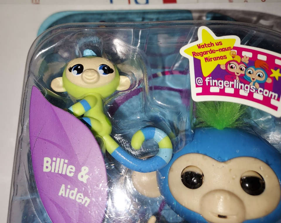 Fingerlings BFF Collection Billie & Aiden 40 Sounds Batteries Included ...