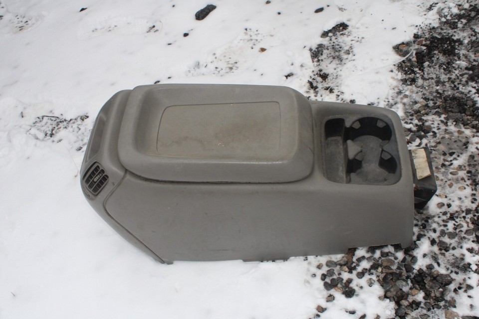 GMT 800 Full Size 99-02 Center Console Insert & Lid Arm Rest Gray OEM ...