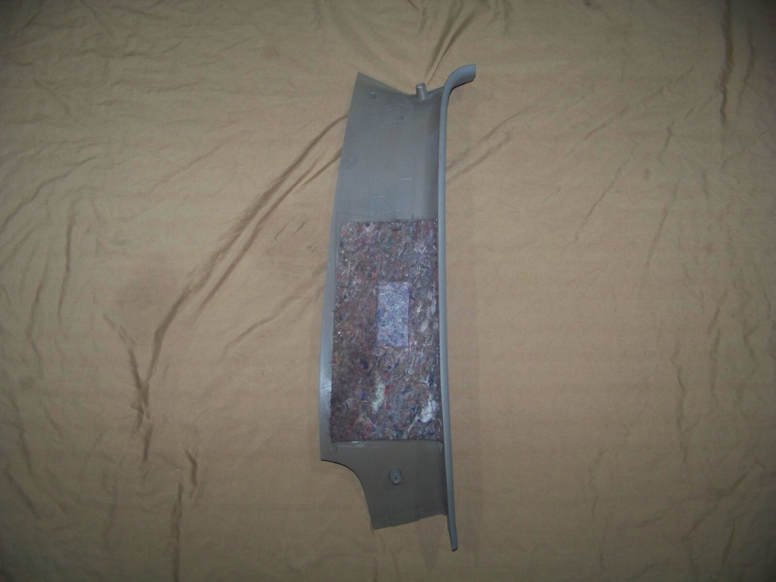 1996-'99 Tan Left Rear Pillar Trim 2/4 Door Tahoe & Yukon PN 15655865 ...