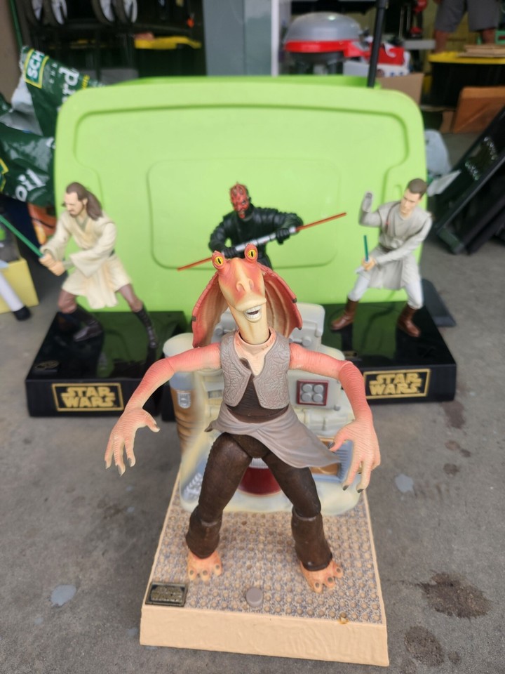 Star Wars Interactive Coin Banks Full Set 1999 and Jar Jar Binks 1999 ...